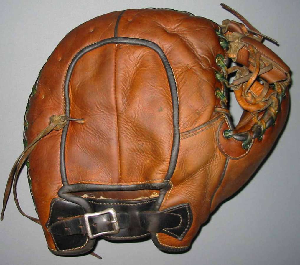 George A. Reach Brown Basemitt Back | George A. Reach | Baseball Glove ...