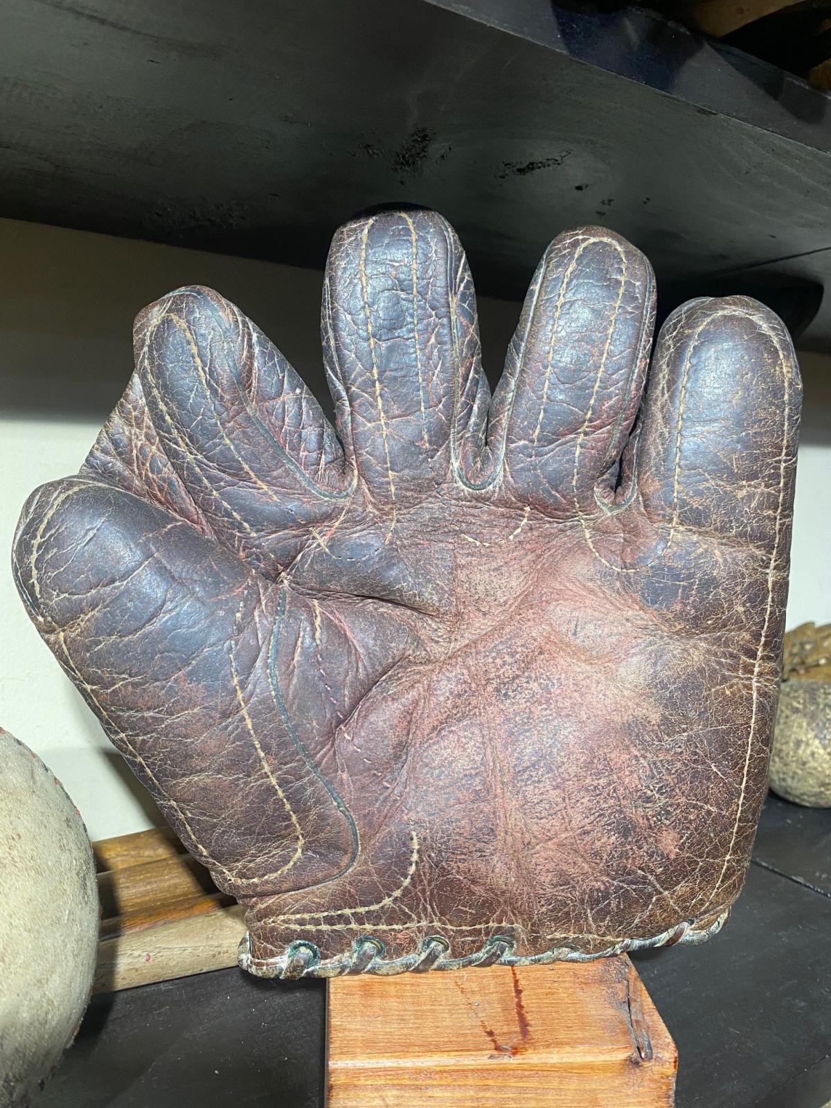 Reach Double Face Front | Reach | Baseball Glove Collector Gallery ...